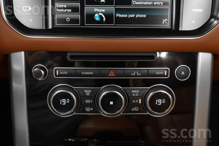 Melns Land Rover Range Rover 2015 Rīga, ar dzinēja tilpumu 4.40 L un nobraukumu 165 tūkst. km par 32000 €, foto 34 vietnē AUTOMOTO.COM.LV