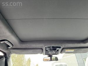 Black Land Rover Range Rover 2015 in Riga, with an engine capacity of 4.40 L and mileage of 188 thousand km for 25300 €, photo 17 on AUTOMOTO.COM.LV