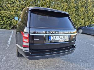 Melns Land Rover Range Rover 2015 Rīga, ar dzinēja tilpumu 3.00 L un nobraukumu 131 tūkst. km par 25500 €, foto 4 vietnē AUTOMOTO.COM.LV