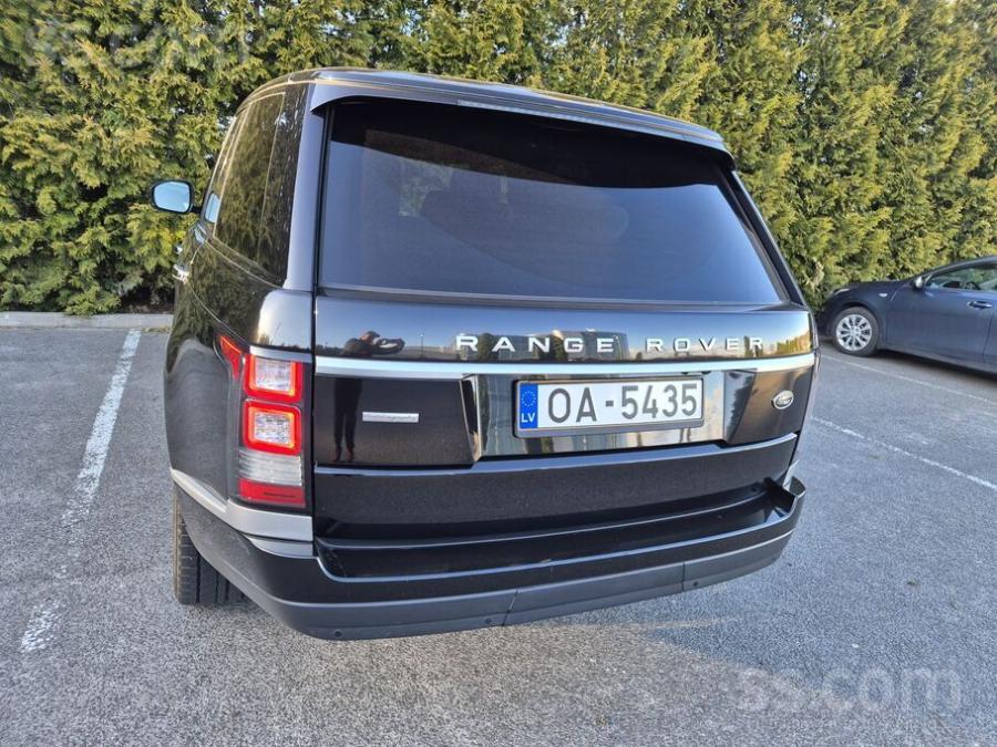 Melns Land Rover Range Rover 2015 Rīga, ar dzinēja tilpumu 3.00 L un nobraukumu 131 tūkst. km par 25500 €, foto 5 vietnē AUTOMOTO.COM.LV