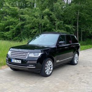 Melns Land Rover Range Rover 2015 Rīga, ar dzinēja tilpumu 3.00 L un nobraukumu 131 tūkst. km par 25500 €, foto  vietnē AUTOMOTO.COM.LV