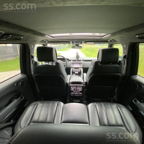 Black Land Rover Range Rover 2015 in Riga, with an engine capacity of 3.00 L and mileage of 131 thousand km for 25500 €, photo 3 on AUTOMOTO.COM.LV