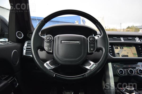 Black Land Rover Range Rover 2015 in Riga, with an engine capacity of 5.00 L and mileage of 173 thousand km for 55900 €, photo 10 on AUTOMOTO.COM.LV