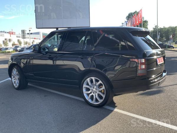 Black Land Rover Range Rover 2015 in Riga, with an engine capacity of 3.00 L and mileage of 202 thousand km for 25500 €, photo 6 on AUTOMOTO.COM.LV