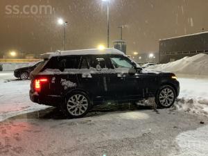 Black Land Rover Range Rover 2015 in Riga, with an engine capacity of 3.00 L and mileage of 202 thousand km for 25500 €, photo 10 on AUTOMOTO.COM.LV