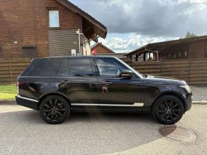 Melns Land Rover Range Rover 2015 Viļņa, ar dzinēja tilpumu 4.37 L un nobraukumu 313 tūkst. km par 22500 €, foto 5 vietnē AUTOMOTO.COM.LV