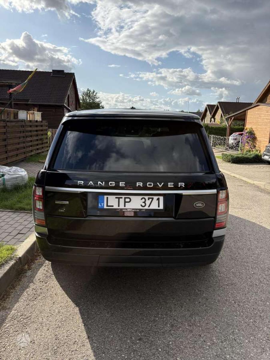Melns Land Rover Range Rover 2015 Viļņa, ar dzinēja tilpumu 4.37 L un nobraukumu 313 tūkst. km par 22500 €, foto 9 vietnē AUTOMOTO.COM.LV
