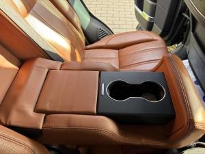 Melns Land Rover Range Rover 2015 Viļņa, ar dzinēja tilpumu 4.37 L un nobraukumu 313 tūkst. km par 22500 €, foto 29 vietnē AUTOMOTO.COM.LV