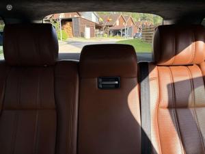 Melns Land Rover Range Rover 2015 Viļņa, ar dzinēja tilpumu 4.37 L un nobraukumu 313 tūkst. km par 22500 €, foto 32 vietnē AUTOMOTO.COM.LV