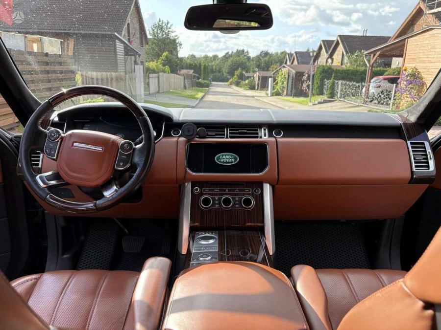 Melns Land Rover Range Rover 2015 Viļņa, ar dzinēja tilpumu 4.37 L un nobraukumu 313 tūkst. km par 22500 €, foto 39 vietnē AUTOMOTO.COM.LV