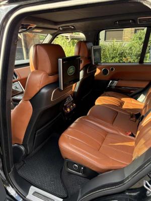 Melns Land Rover Range Rover 2015 Viļņa, ar dzinēja tilpumu 4.37 L un nobraukumu 313 tūkst. km par 22500 €, foto 44 vietnē AUTOMOTO.COM.LV