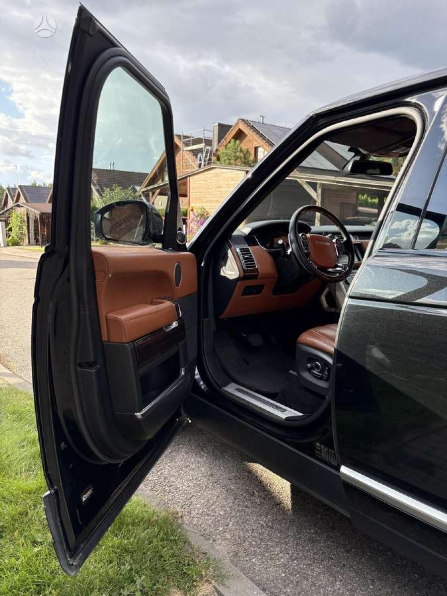 Melns Land Rover Range Rover 2015 Viļņa, ar dzinēja tilpumu 4.37 L un nobraukumu 313 tūkst. km par 22500 €, foto 49 vietnē AUTOMOTO.COM.LV