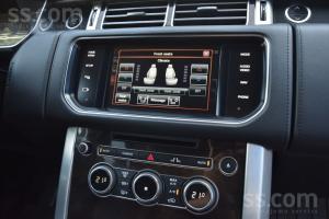 Black Land Rover Range Rover 2015 in Riga, with an engine capacity of 4.40 L and mileage of 147 thousand km for 30000 €, photo 9 on AUTOMOTO.COM.LV