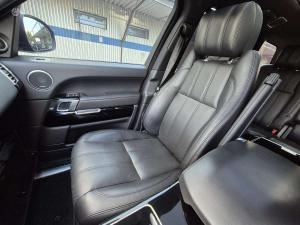 Black Land Rover Range Rover 2015 in Klaipeda, with an engine capacity of 5.00 L and mileage of 0 thousand km for 19900 €, photo 15 on AUTOMOTO.COM.LV