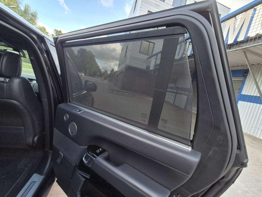Black Land Rover Range Rover 2015 in Klaipeda, with an engine capacity of 5.00 L and mileage of 0 thousand km for 19900 €, photo 20 on AUTOMOTO.COM.LV
