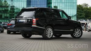 Black Land Rover Range Rover 2015 in Riga, with an engine capacity of 3.00 L and mileage of 207 thousand km for 22950 €, photo 6 on AUTOMOTO.COM.LV