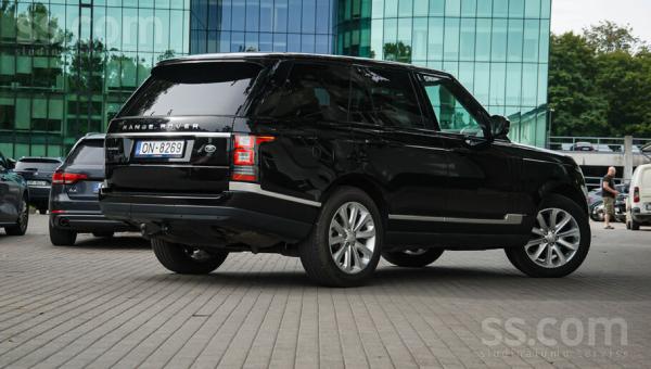Melns Land Rover Range Rover 2015 Rīga, ar dzinēja tilpumu 3.00 L un nobraukumu 207 tūkst. km par 22950 €, foto 6 vietnē AUTOMOTO.COM.LV