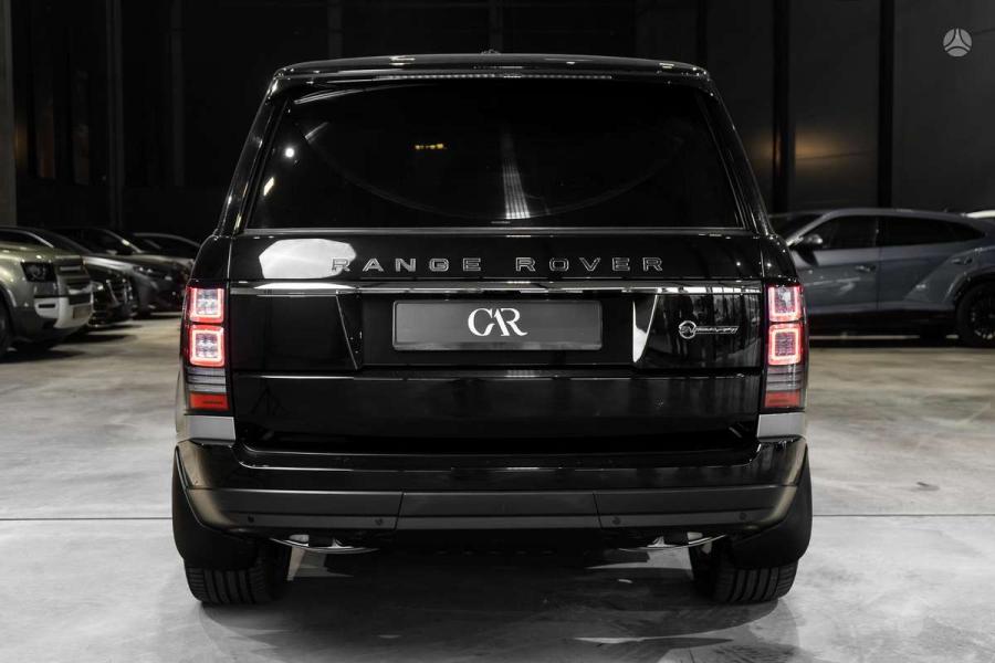 Black Land Rover Range Rover 2015 in Riga, with an engine capacity of 4.37 L and mileage of 165 thousand km for 31000 €, photo 6 on AUTOMOTO.COM.LV