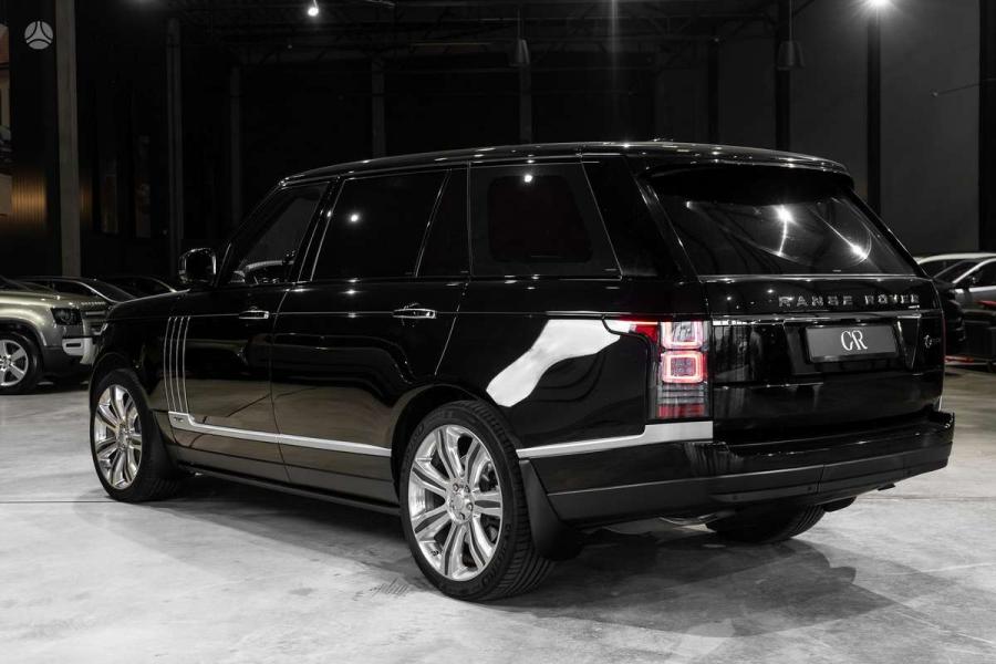 Black Land Rover Range Rover 2015 in Riga, with an engine capacity of 4.37 L and mileage of 165 thousand km for 31000 €, photo 7 on AUTOMOTO.COM.LV