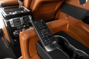 Black Land Rover Range Rover 2015 in Riga, with an engine capacity of 4.37 L and mileage of 165 thousand km for 31000 €, photo 16 on AUTOMOTO.COM.LV