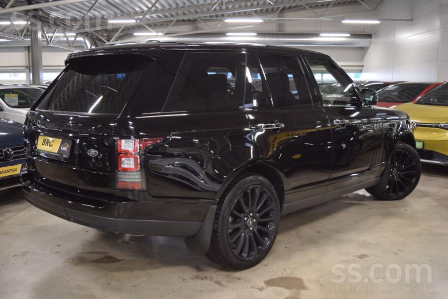 Melns Land Rover Range Rover 2016 Rīga, ar dzinēja tilpumu 4.40 L un nobraukumu 184 tūkst. km par 32500 €, foto 2 vietnē AUTOMOTO.COM.LV