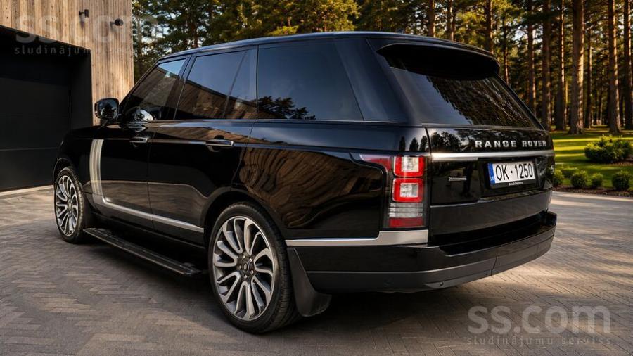 Melns Land Rover Range Rover 2016 Liepāja, ar dzinēja tilpumu 4.40 L un nobraukumu 0 tūkst. km par 24600 €, foto 5 vietnē AUTOMOTO.COM.LV