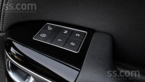 Melns Land Rover Range Rover 2016 Liepāja, ar dzinēja tilpumu 4.40 L un nobraukumu 0 tūkst. km par 24600 €, foto 32 vietnē AUTOMOTO.COM.LV