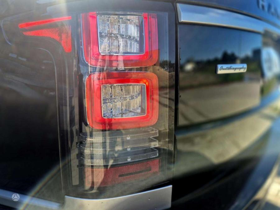 Melns Land Rover Range Rover 2016 Tauragė, ar dzinēja tilpumu 4.37 L un nobraukumu 278 tūkst. km par 18500 €, foto 10 vietnē AUTOMOTO.COM.LV