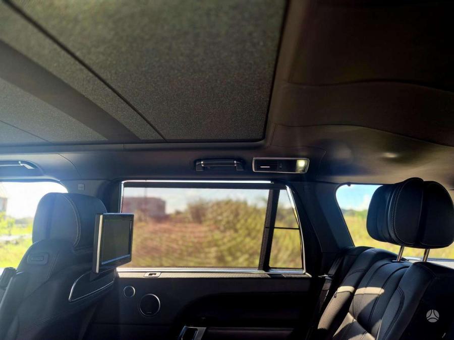 Melns Land Rover Range Rover 2016 Tauragė, ar dzinēja tilpumu 4.37 L un nobraukumu 278 tūkst. km par 18500 €, foto 14 vietnē AUTOMOTO.COM.LV