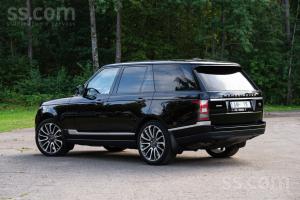 Melns Land Rover Range Rover 2016 Rīga, ar dzinēja tilpumu 4.40 L un nobraukumu 147 tūkst. km par 31399 €, foto 5 vietnē AUTOMOTO.COM.LV