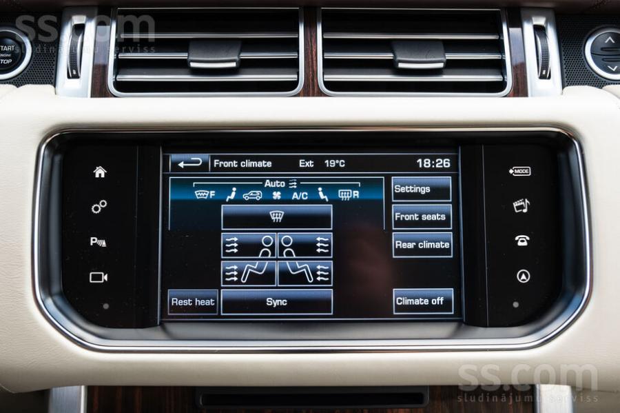 Melns Land Rover Range Rover 2016 Rīga, ar dzinēja tilpumu 4.40 L un nobraukumu 147 tūkst. km par 31399 €, foto 18 vietnē AUTOMOTO.COM.LV