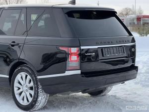 Black Land Rover Range Rover 2017 in Taurage, with an engine capacity of 3.00 L and mileage of 269 thousand km for 21500 €, photo 7 on AUTOMOTO.COM.LV