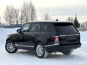 Black Land Rover Range Rover 2017 in Taurage, with an engine capacity of 3.00 L and mileage of 269 thousand km for 21500 €, photo 6 on AUTOMOTO.COM.LV