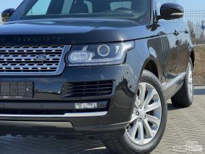 Black Land Rover Range Rover 2017 in Taurage, with an engine capacity of 3.00 L and mileage of 269 thousand km for 20500 €, photo 3 on AUTOMOTO.COM.LV