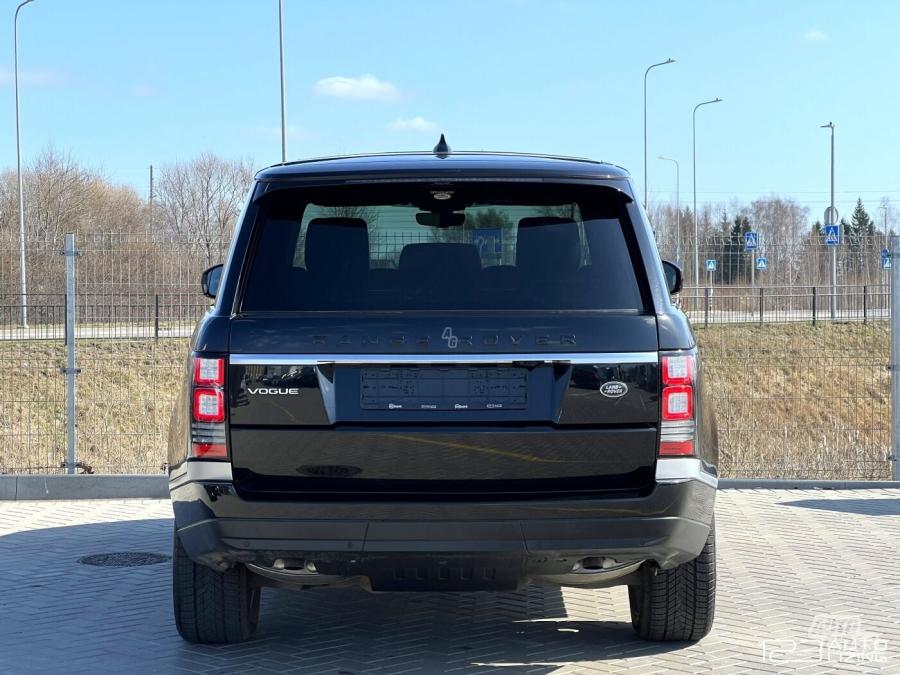 Black Land Rover Range Rover 2017 in Taurage, with an engine capacity of 3.00 L and mileage of 269 thousand km for 20500 €, photo 10 on AUTOMOTO.COM.LV