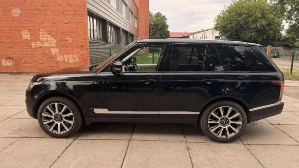 Melns Land Rover Range Rover 2017 Kauņa, ar dzinēja tilpumu 3.00 L un nobraukumu 199 tūkst. km par 14999 €, foto 3 vietnē AUTOMOTO.COM.LV