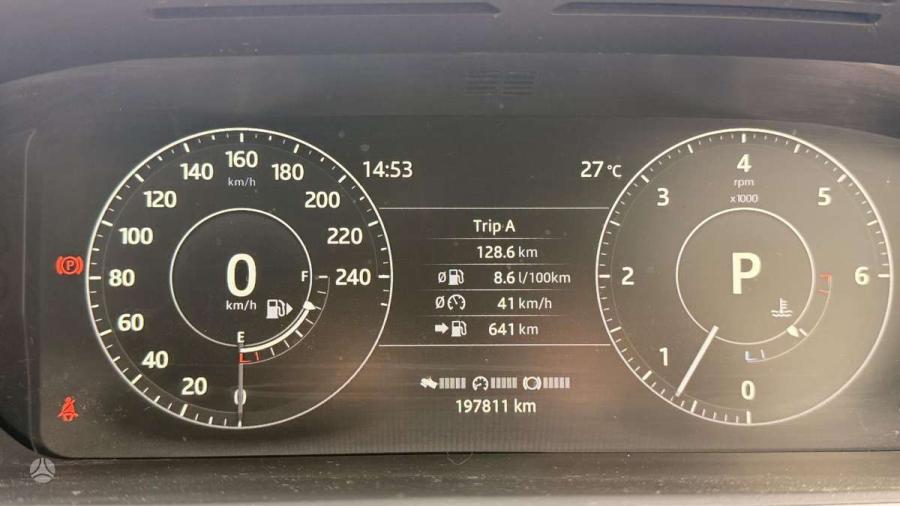 Melns Land Rover Range Rover 2017 Kauņa, ar dzinēja tilpumu 3.00 L un nobraukumu 199 tūkst. km par 14999 €, foto 8 vietnē AUTOMOTO.COM.LV