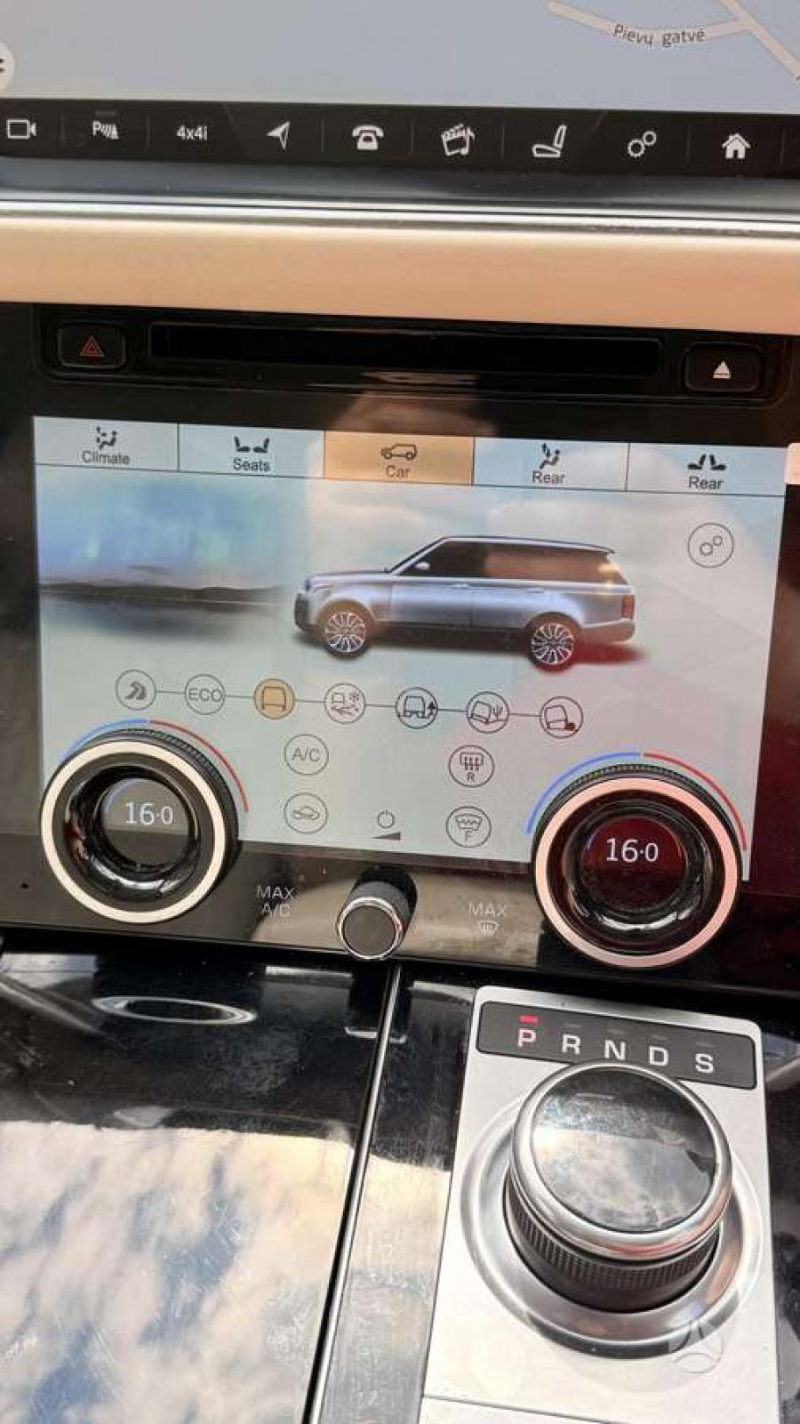 Melns Land Rover Range Rover 2017 Kauņa, ar dzinēja tilpumu 3.00 L un nobraukumu 199 tūkst. km par 14999 €, foto 13 vietnē AUTOMOTO.COM.LV