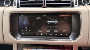 Melns Land Rover Range Rover 2017 Kauņa, ar dzinēja tilpumu 3.00 L un nobraukumu 199 tūkst. km par 14999 €, foto 28 vietnē AUTOMOTO.COM.LV