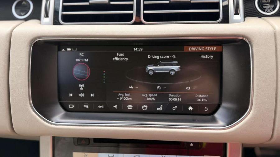 Melns Land Rover Range Rover 2017 Kauņa, ar dzinēja tilpumu 3.00 L un nobraukumu 199 tūkst. km par 14999 €, foto 28 vietnē AUTOMOTO.COM.LV