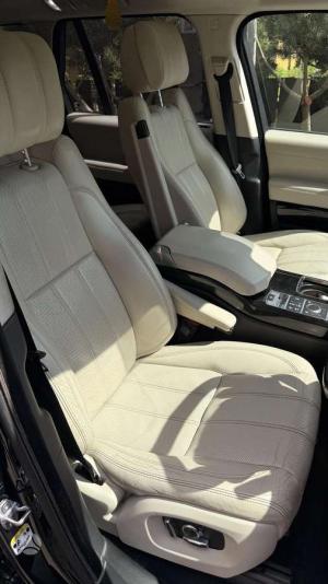 Melns Land Rover Range Rover 2017 Kauņa, ar dzinēja tilpumu 3.00 L un nobraukumu 199 tūkst. km par 14999 €, foto 33 vietnē AUTOMOTO.COM.LV