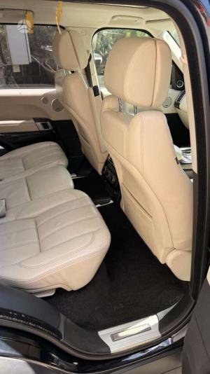 Melns Land Rover Range Rover 2017 Kauņa, ar dzinēja tilpumu 3.00 L un nobraukumu 199 tūkst. km par 14999 €, foto 34 vietnē AUTOMOTO.COM.LV