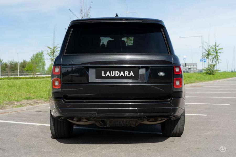 Black Land Rover Range Rover 2017 in Vilnius, with an engine capacity of 4.40 L and mileage of 248 thousand km for 28500 €, photo 6 on AUTOMOTO.COM.LV