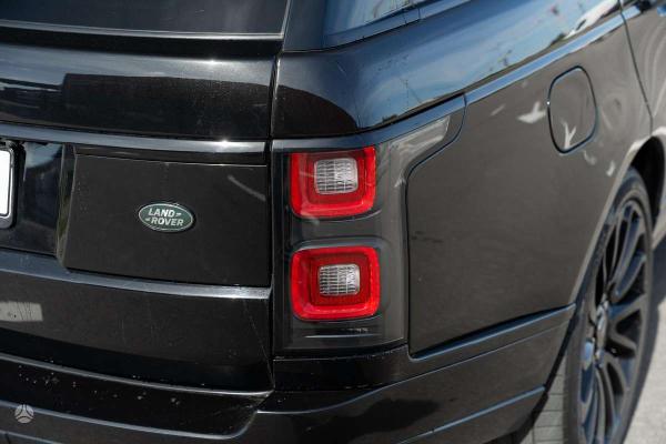 Melns Land Rover Range Rover 2017 Viļņa, ar dzinēja tilpumu 4.40 L un nobraukumu 248 tūkst. km par 28500 €, foto 6 vietnē AUTOMOTO.COM.LV