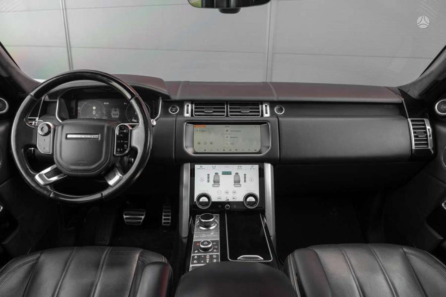 Black Land Rover Range Rover 2017 in Vilnius, with an engine capacity of 4.40 L and mileage of 248 thousand km for 28500 €, photo 14 on AUTOMOTO.COM.LV