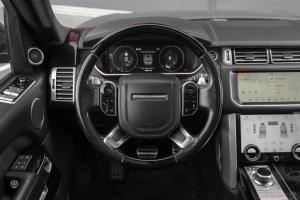 Black Land Rover Range Rover 2017 in Vilnius, with an engine capacity of 4.40 L and mileage of 248 thousand km for 28500 €, photo 17 on AUTOMOTO.COM.LV