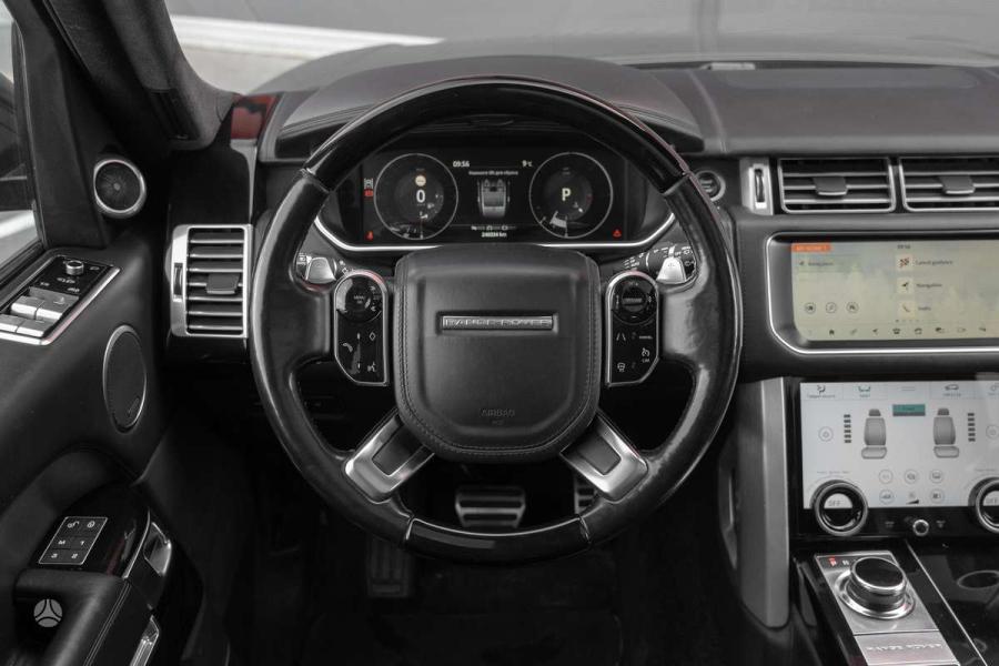 Black Land Rover Range Rover 2017 in Vilnius, with an engine capacity of 4.40 L and mileage of 248 thousand km for 28500 €, photo 17 on AUTOMOTO.COM.LV