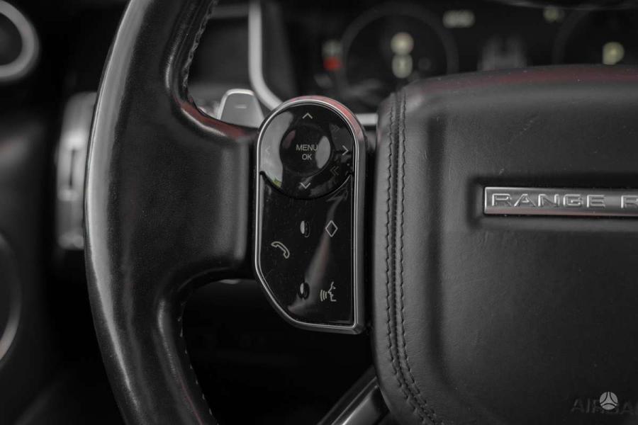 Black Land Rover Range Rover 2017 in Vilnius, with an engine capacity of 4.40 L and mileage of 248 thousand km for 28500 €, photo 19 on AUTOMOTO.COM.LV