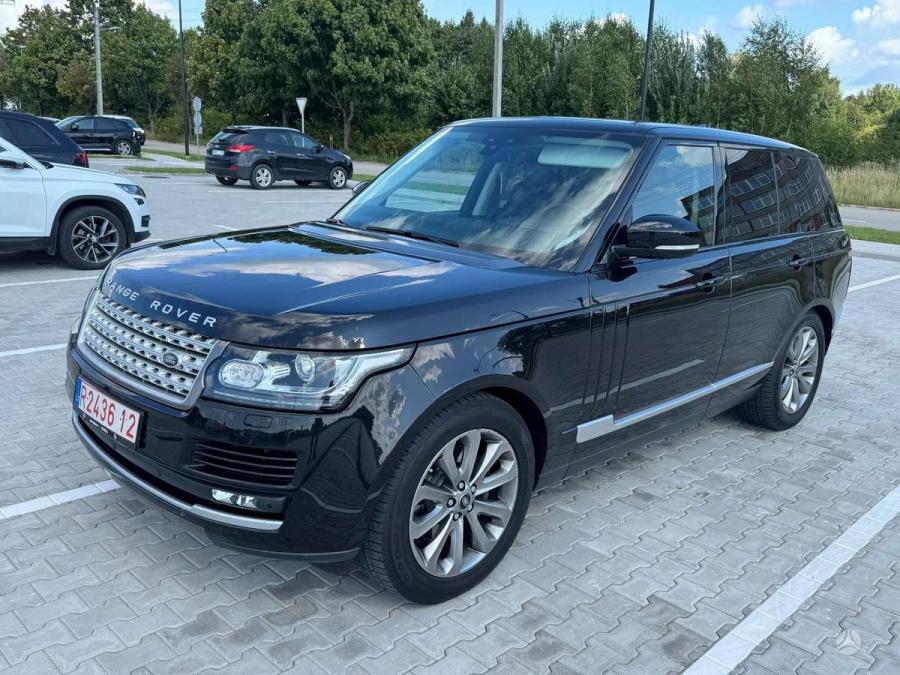 Melns Land Rover Range Rover 2017 Tauragė, ar dzinēja tilpumu 3.00 L un nobraukumu 228 tūkst. km par 18499 €, foto 1 vietnē AUTOMOTO.COM.LV