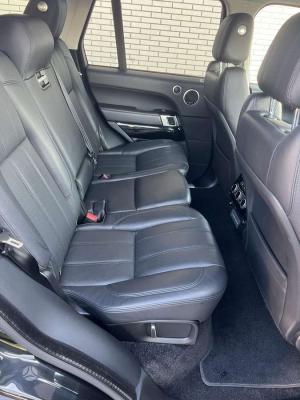 Melns Land Rover Range Rover 2017 Tauragė, ar dzinēja tilpumu 3.00 L un nobraukumu 228 tūkst. km par 18499 €, foto 14 vietnē AUTOMOTO.COM.LV